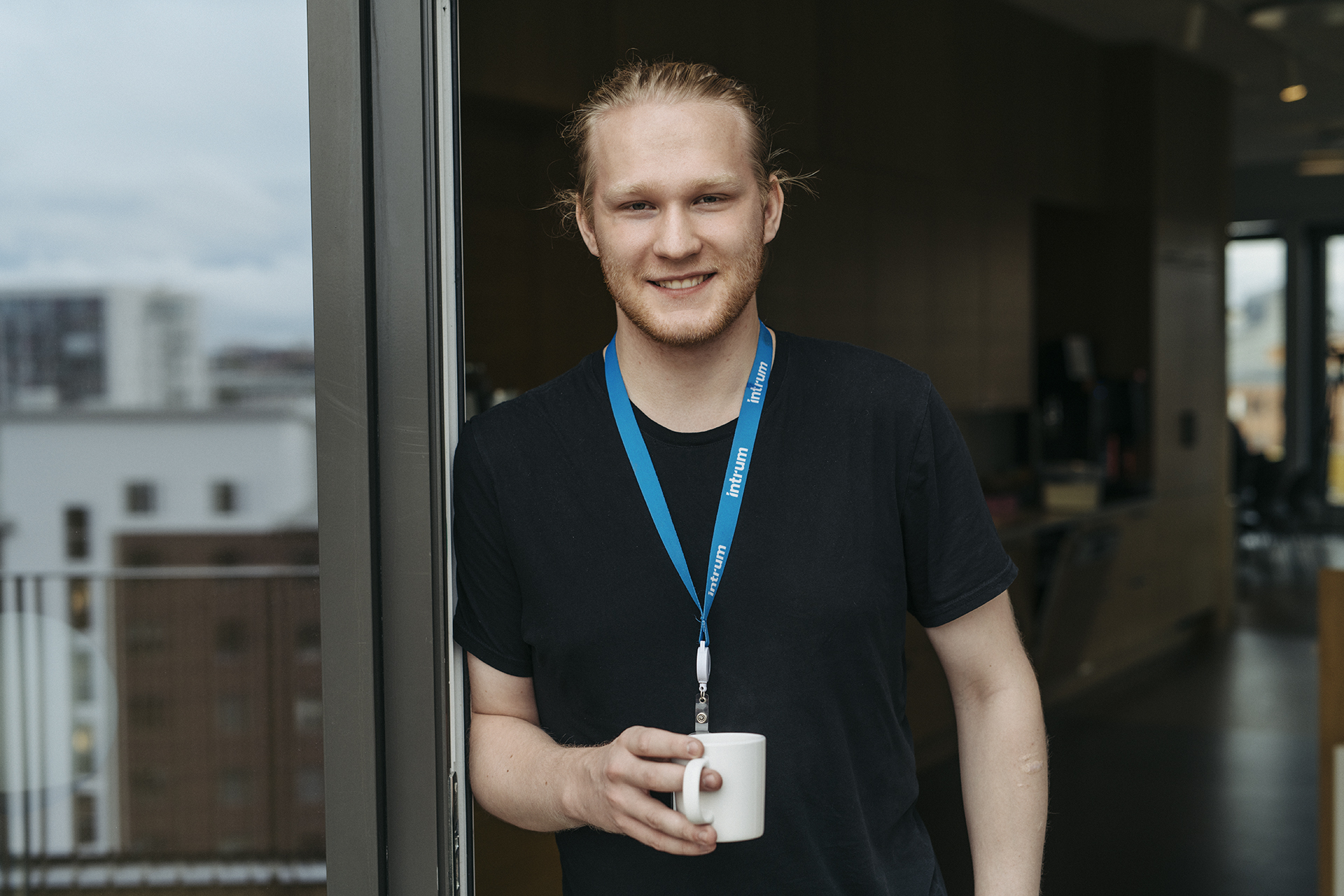 Neem contact met ons op | Intrum België